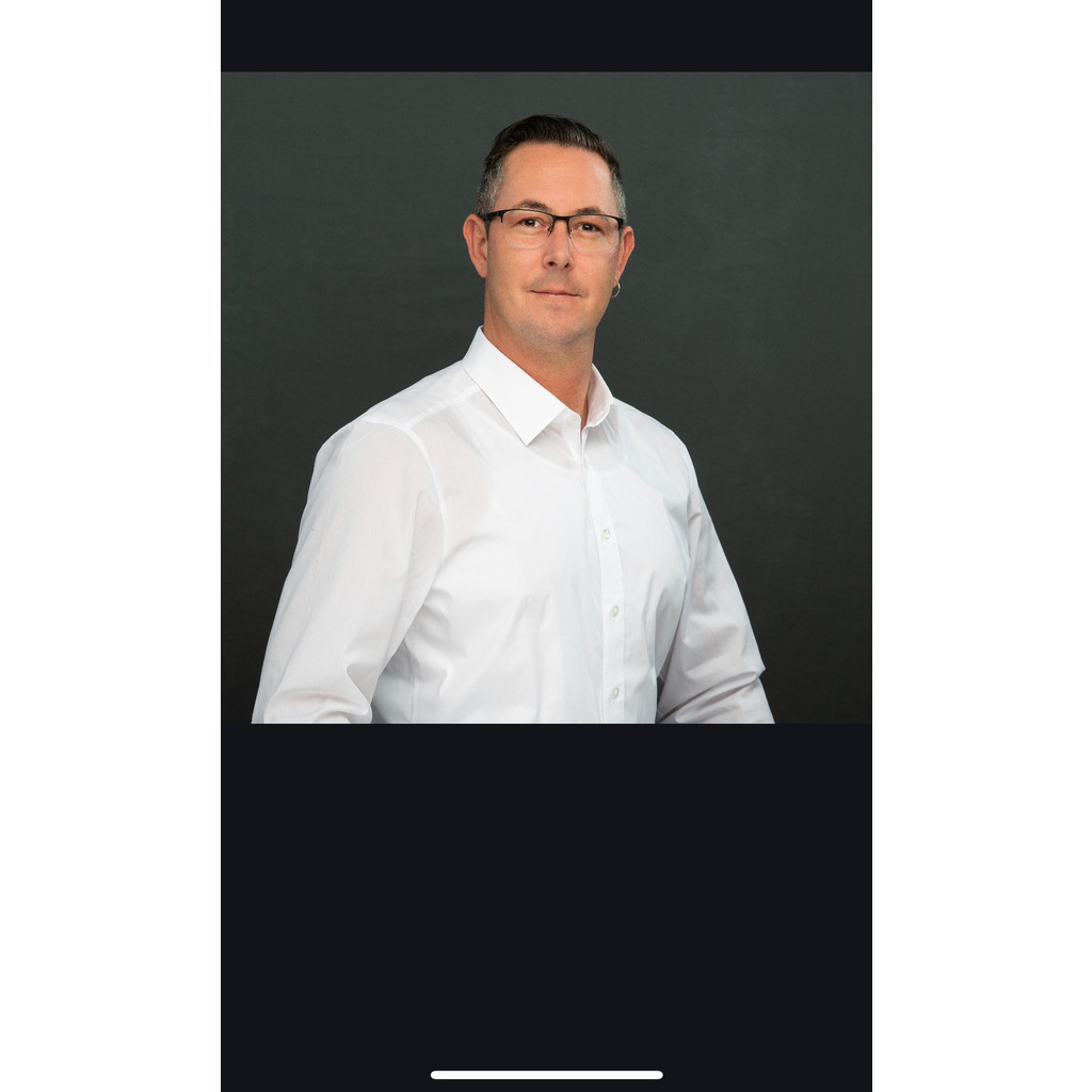 Daniel Schröder - KFZ Mechaniker - Premio Reifen und Autoservice | XING