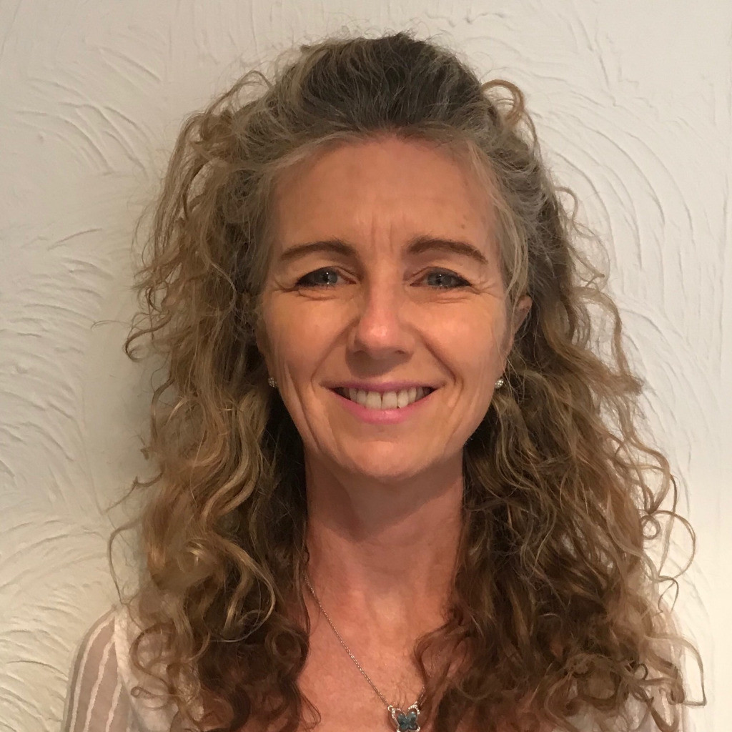 Sarah Burrell's Instagram, Twitter & Facebook on IDCrawl