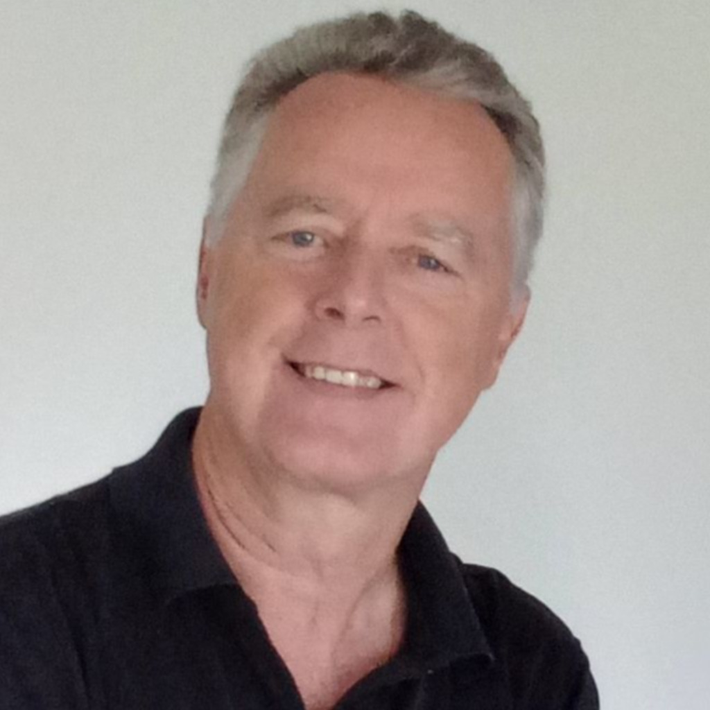 Stefan Aichinger - Pianist, Organist - Musiker | XING