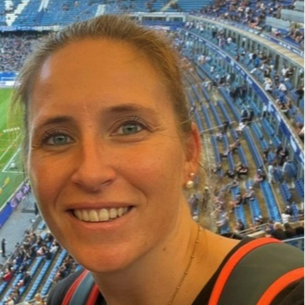 Stephanie Zeitel - Teamleitung Dachfertigung - STILL GmbH | XING