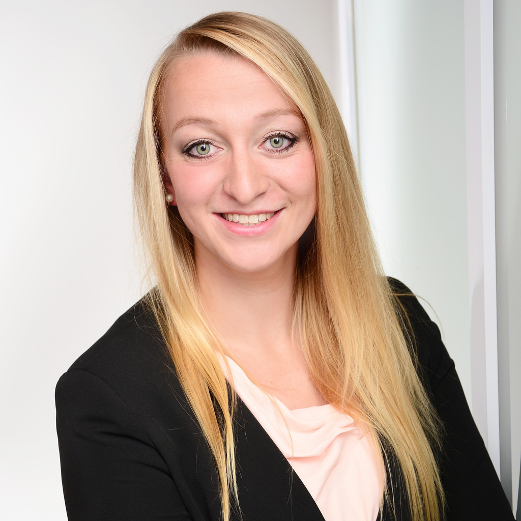 Sarah Biermann - Projektleiterin Events - Bühnenkunst Ulhaas & Co. GmbH ...