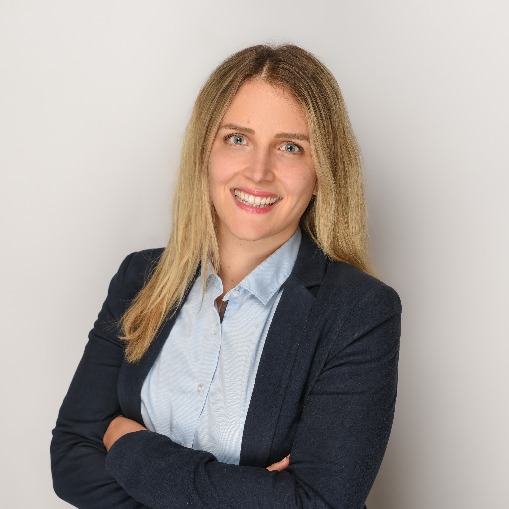 Anna Bui - SE-Teamleiterin im Fahrwerk - Dr. Ing. h.c. F. Porsche AG ...