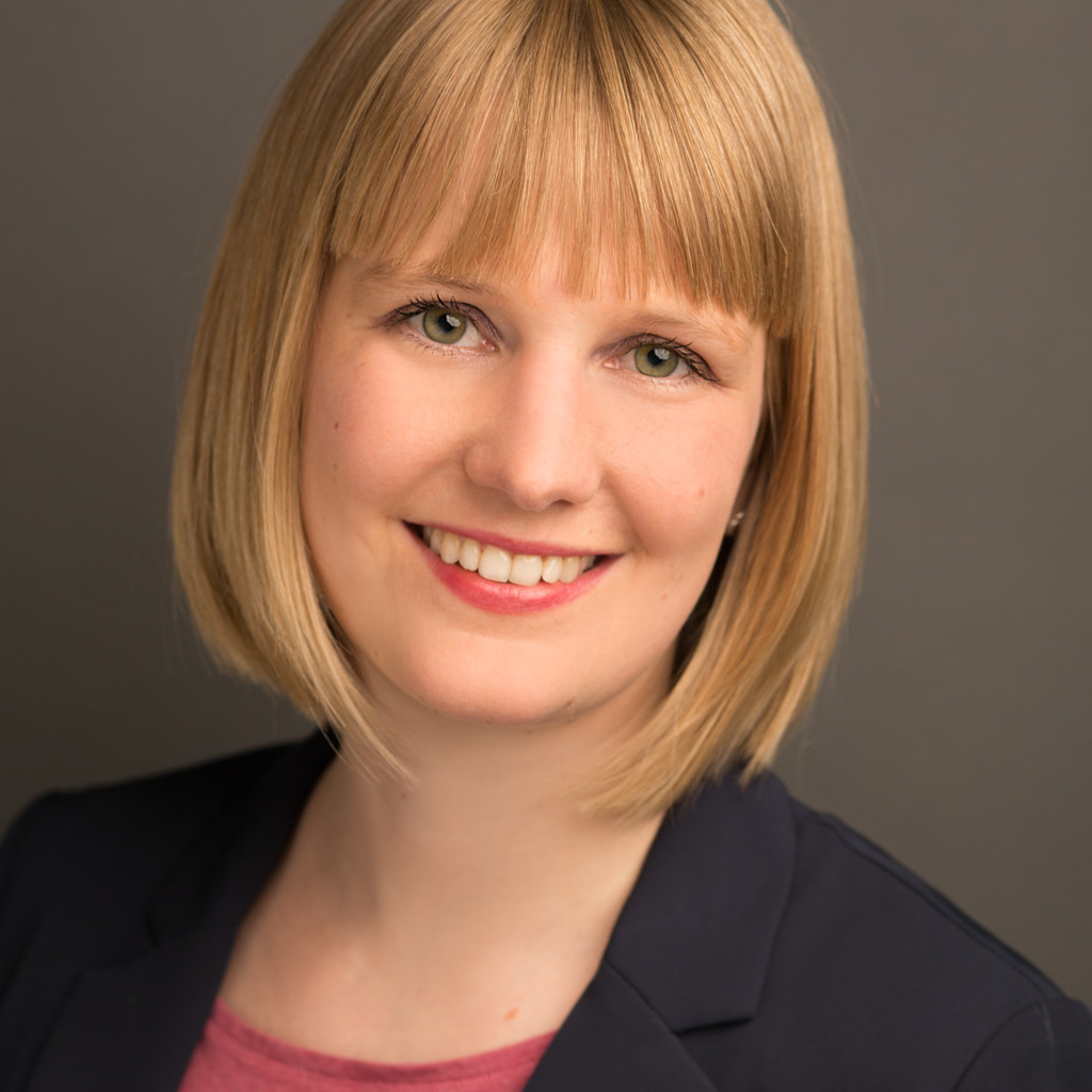 Dr. Eva Hoos - IT Lead Architect Data Analytics - Robert Bosch GmbH | XING