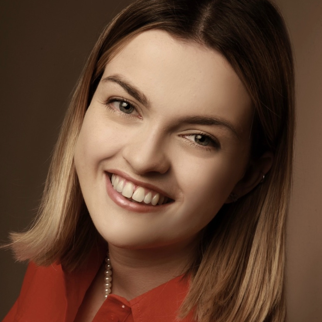 Madelin Childs - Englischdozentin - Thorndyke & Thorndyke GmbH | XING