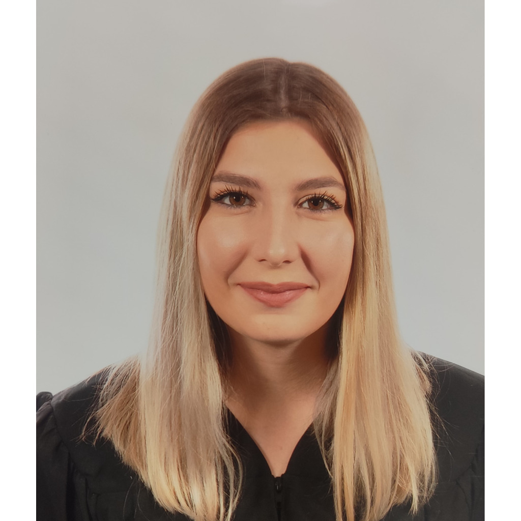 Laura Minguillon Corredera - Guest Service Agent - Hotel Indigo Berlin ...