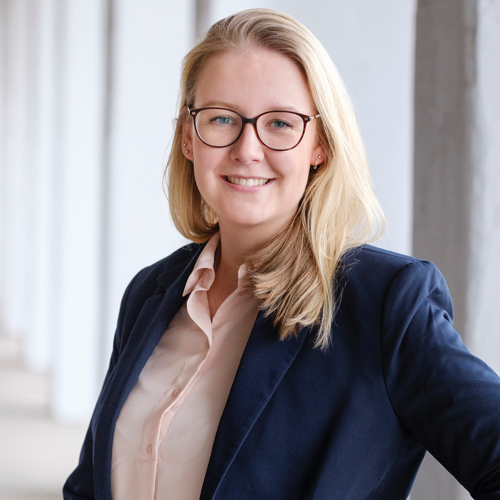 Pia Uchtmann - Applikationsspezialistin für Ultraschall - Samsung ...