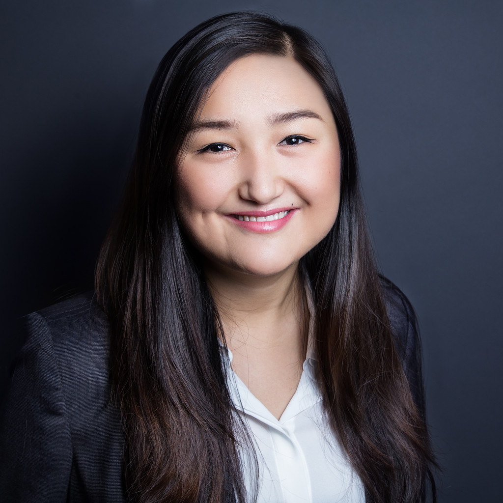 Julia Wang's Instagram, Twitter & Facebook on IDCrawl