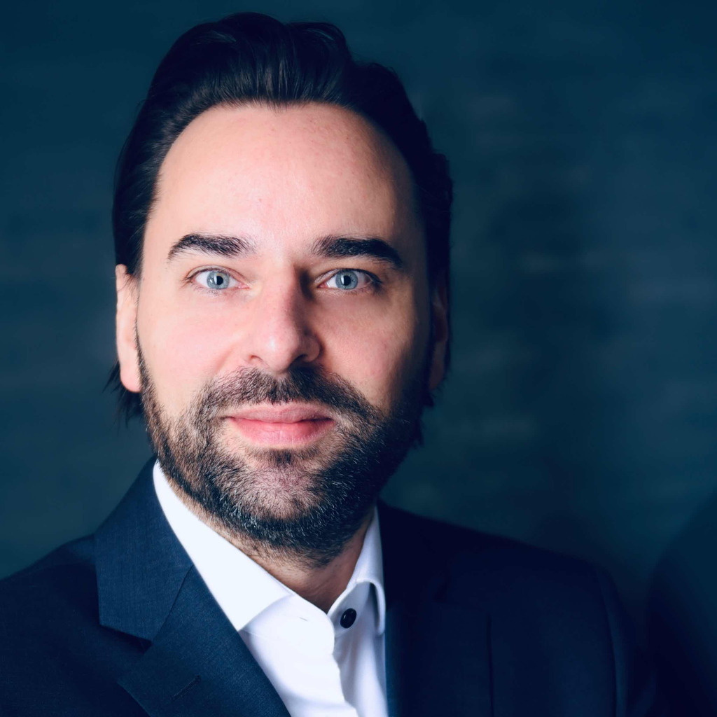 Adam Lucyga - Chief Program Manager - Magna International | XING