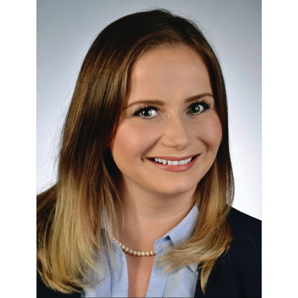 Pia Ziehler - Head of HR - blueworld.group | XING