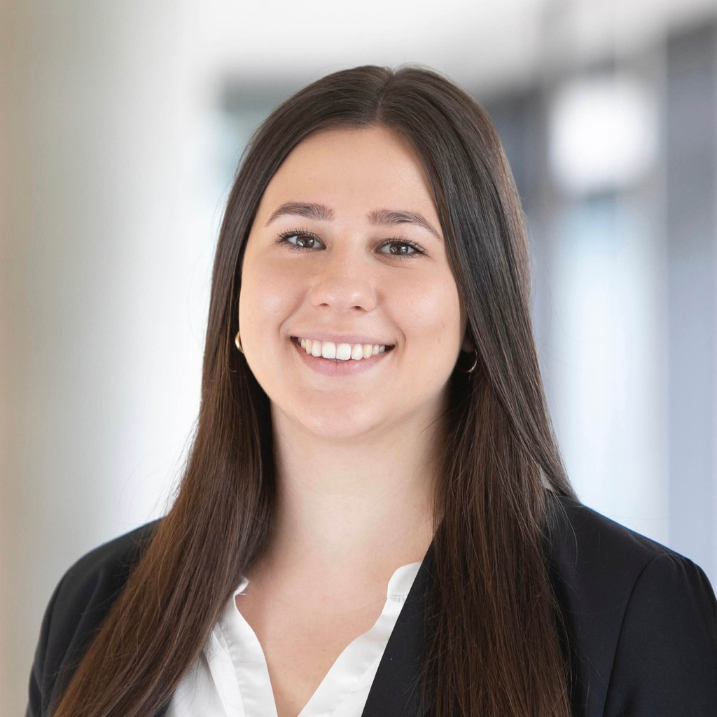 Laura Luca's Instagram, Twitter & Facebook on IDCrawl