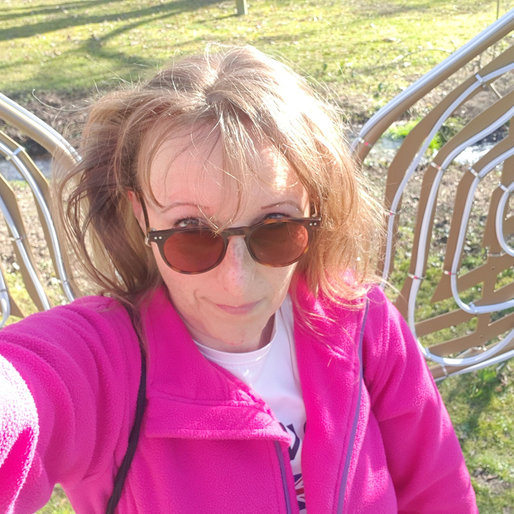 Tanja Reinhardt - Drogerie Einzelhandel - Dirk Rossmann GmbH | XING