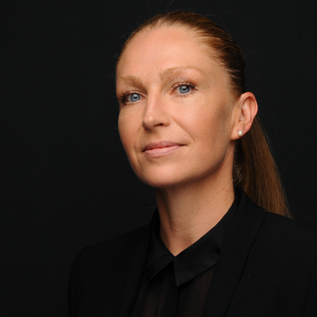 Caroline Huettinger - Corporate Design & Creative Direction - Caroline ...