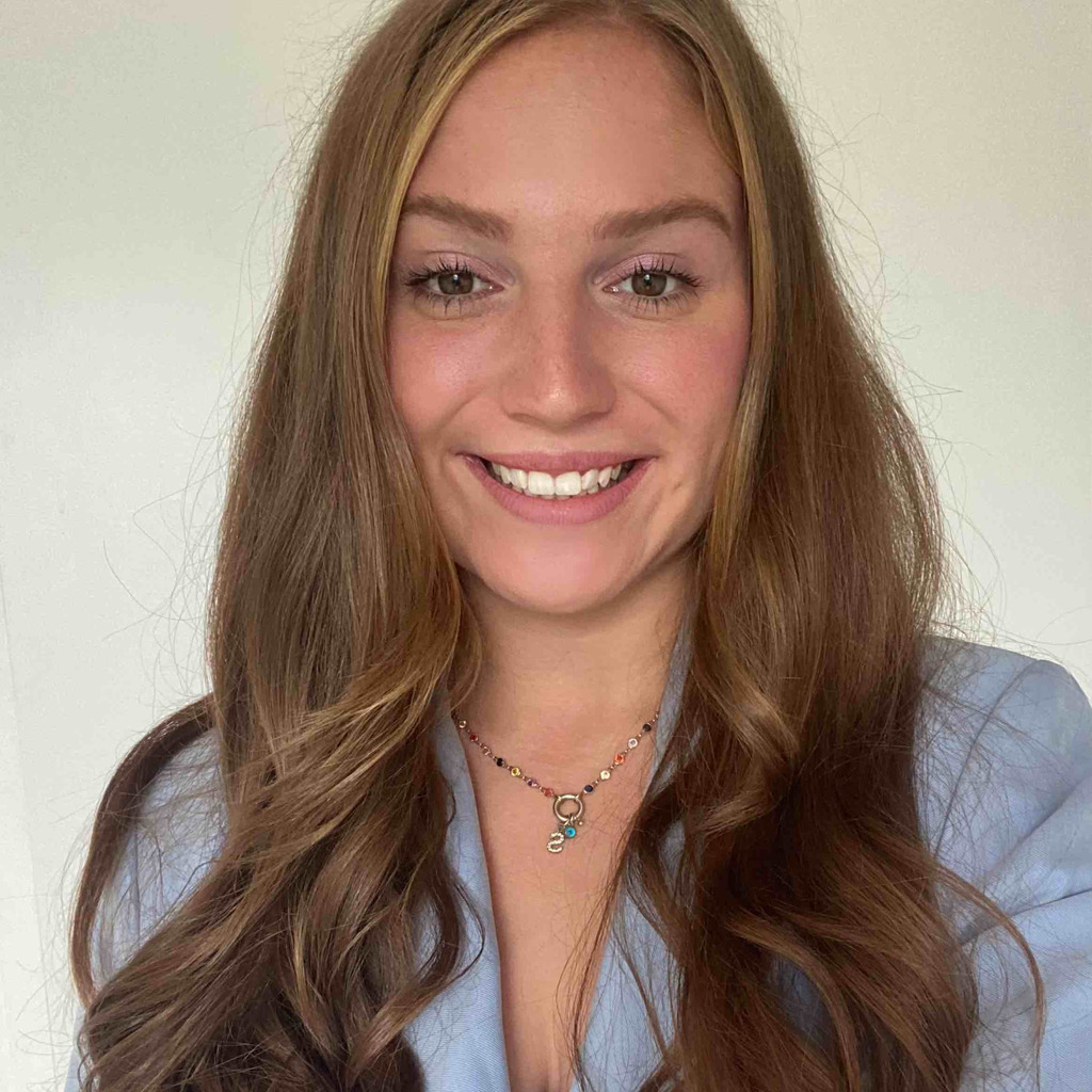 Selina Hecht - Vertriebsassistentin - MMV Leasing GmbH / MMV Bank GmbH ...