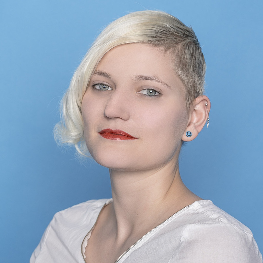 Julia Rudolph - Grafikdesignerin - leogistics GmbH | XING