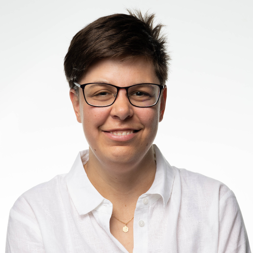 Eileen Kay - Specialist Technik - Arvato | XING