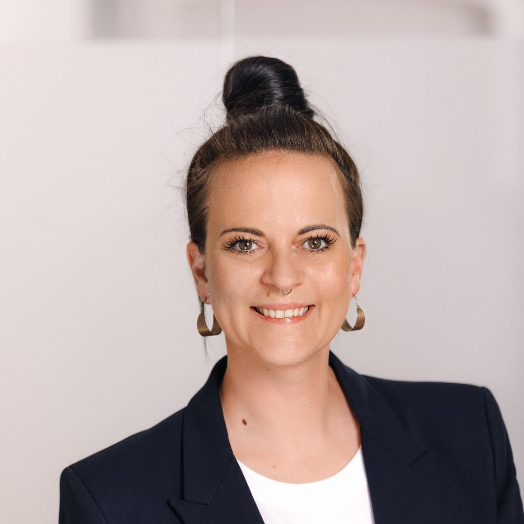 Patricia Ott - Rechtskanzleiassistentin - Notarin Mag Monika ...