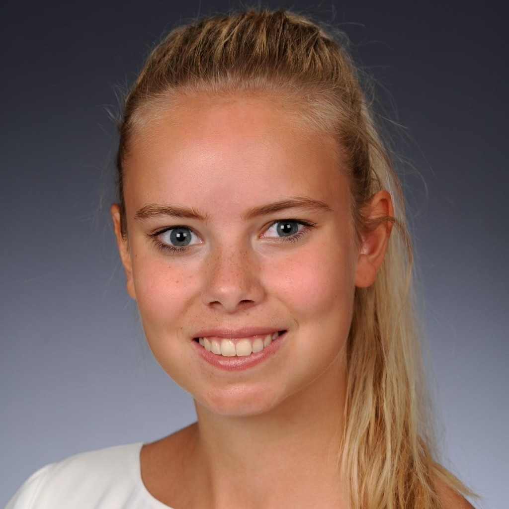 Daniela Weiß - Business Management - Hochschule Mittweida, University ...