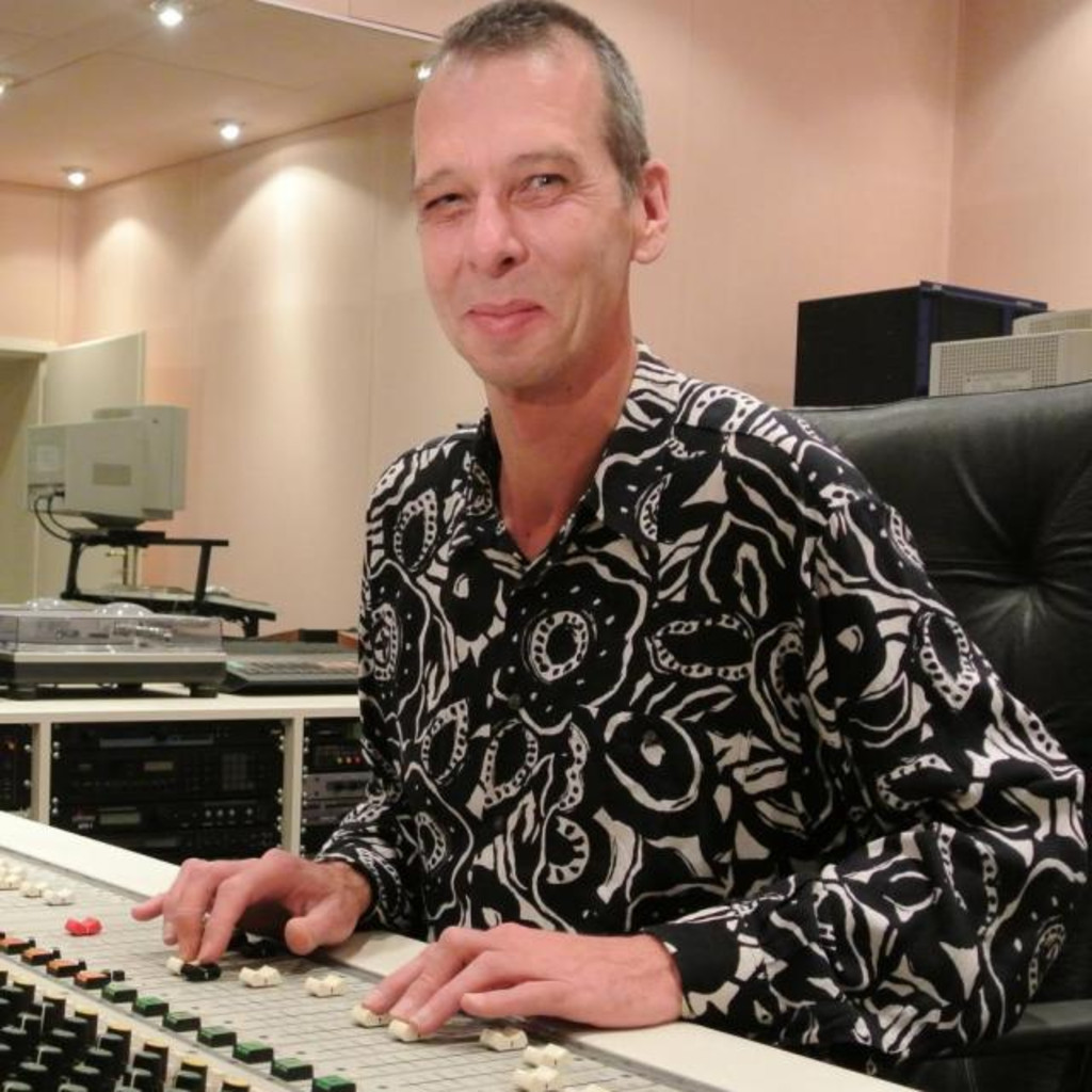 Thomas Weiss - Producer - Songwriter - Komponist - Texter - Tonstudio - Musikproduktion | XING