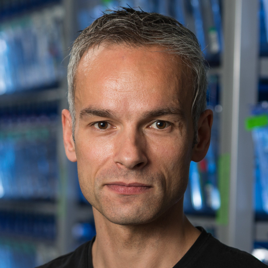 Prof. Dr. Patrick Müller - Chair of Developmental Biology - University ...