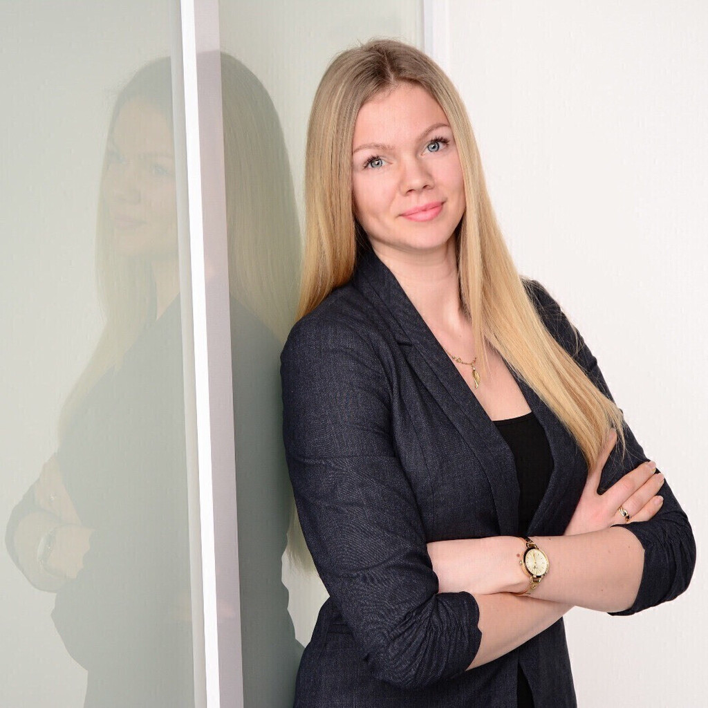 Lara Brenner - Versorgungsmanagement - hkk Krankenkasse | XING