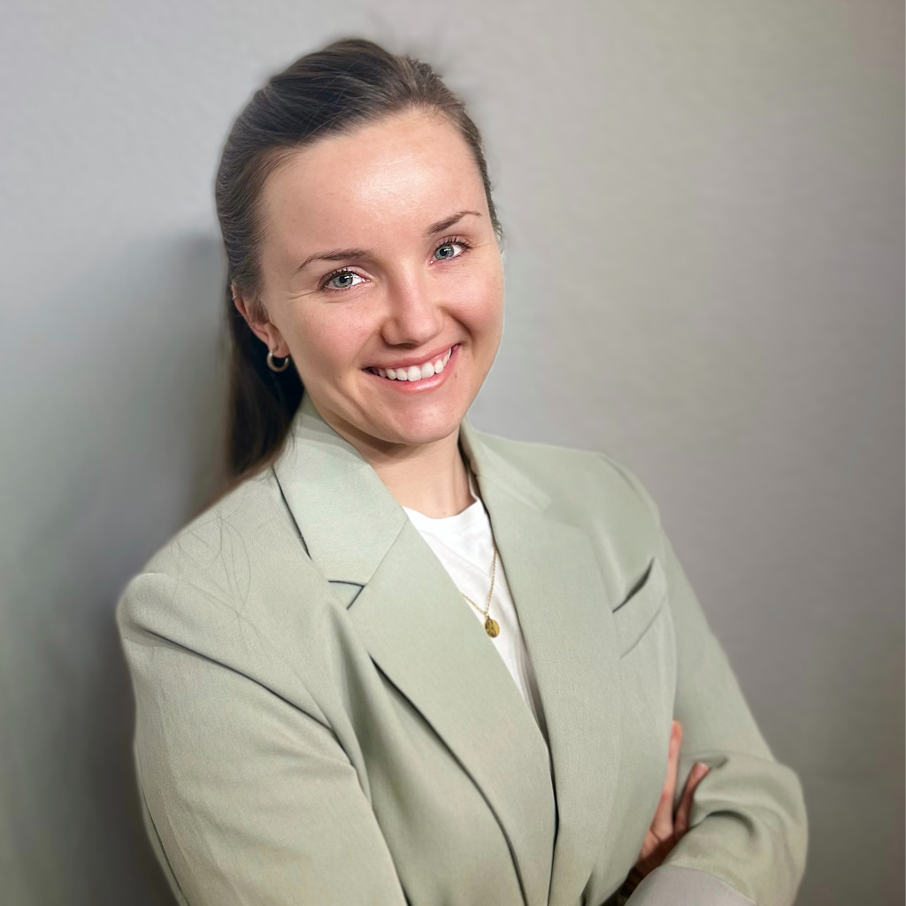 Laura Brengartner - Marketingreferentin - KRAMER GmbH | XING