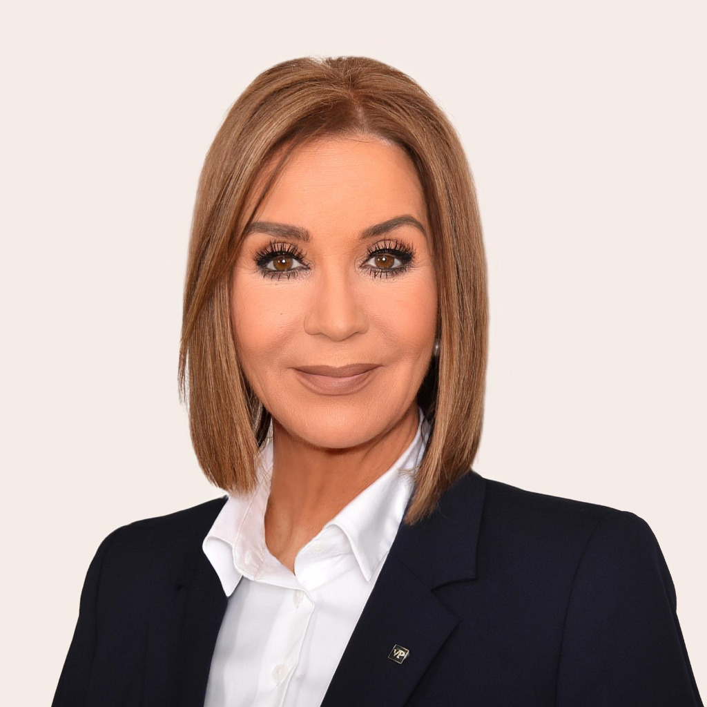 Marie Frank - Geschäftsstelleninhaberin - VON POLL IMMOBILIEN Saarlouis ...