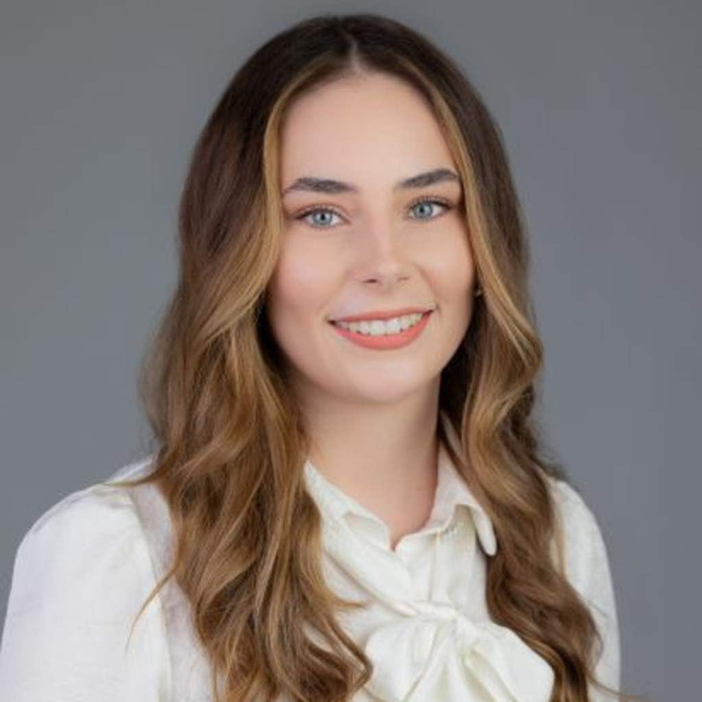 Anika Reuter - Werkstudentin im Marketing - Lunes GmbH | XING