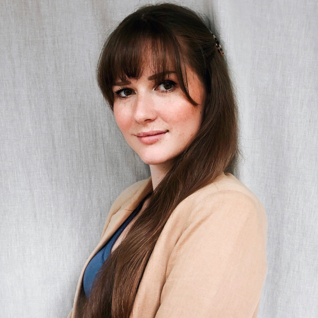 Emily Adams - Betriebswirtschaftslehre-Digitale Wirtschaft - Beuth ...