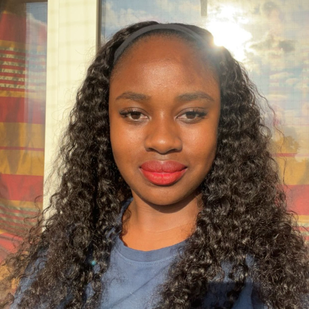 Sarah Nantongo - Verkäuferin - Apollo-Optik | XING