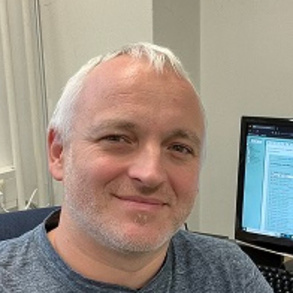 Robert Male - Mitarbeiter Fuhrparkmanagement - Universität für ...