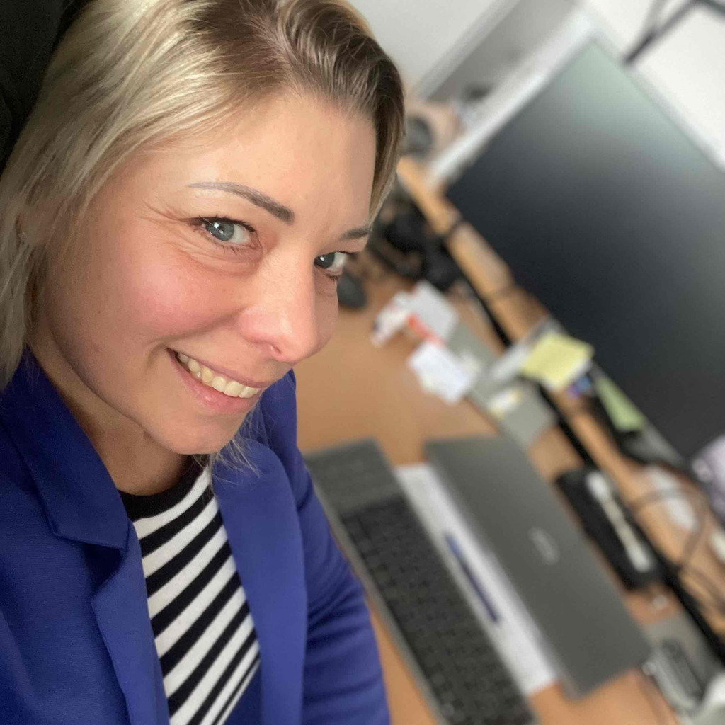 Christine Burns - HR Assistant - Europe Chemi-Con (Deutschland) GmbH | XING