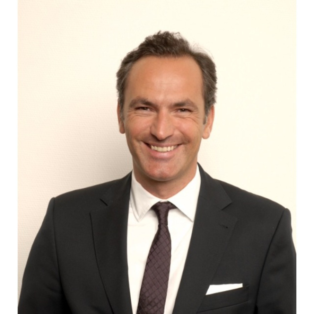 Dr. Dirk Seifert - Präsident des Verwaltungsrates / Chairman of the ...