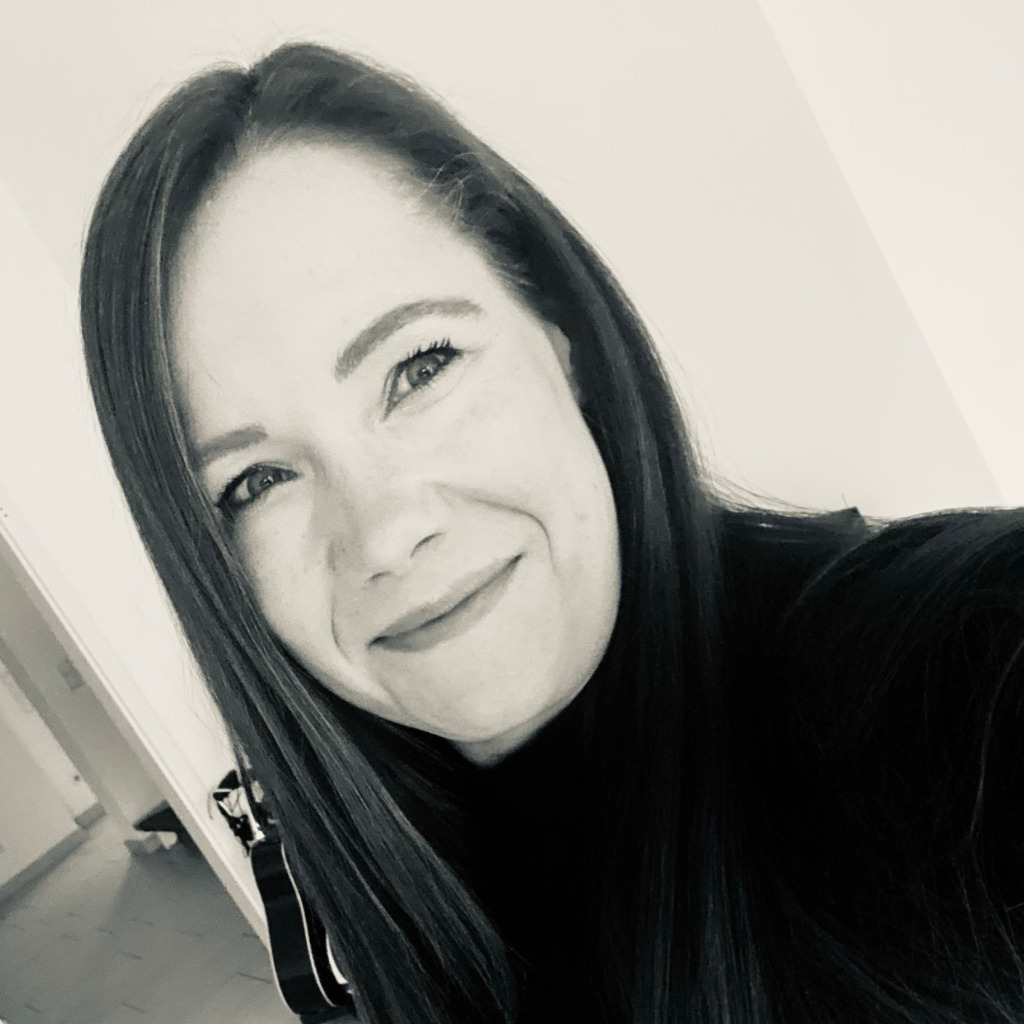 Sarah Beckmann's Instagram, Twitter & Facebook on IDCrawl