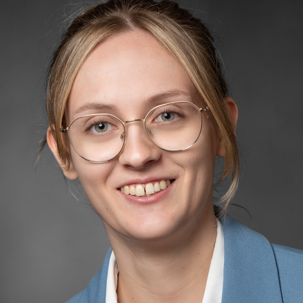 Wenke Henrichmann - Personalsachbearbeiterin - Sanitop-Wingenroth GmbH ...