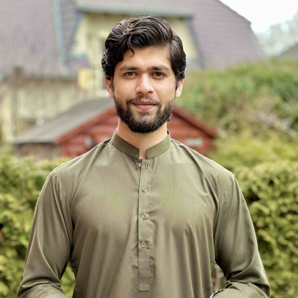 gull sher - Electrical Engineering - University of Management and ...