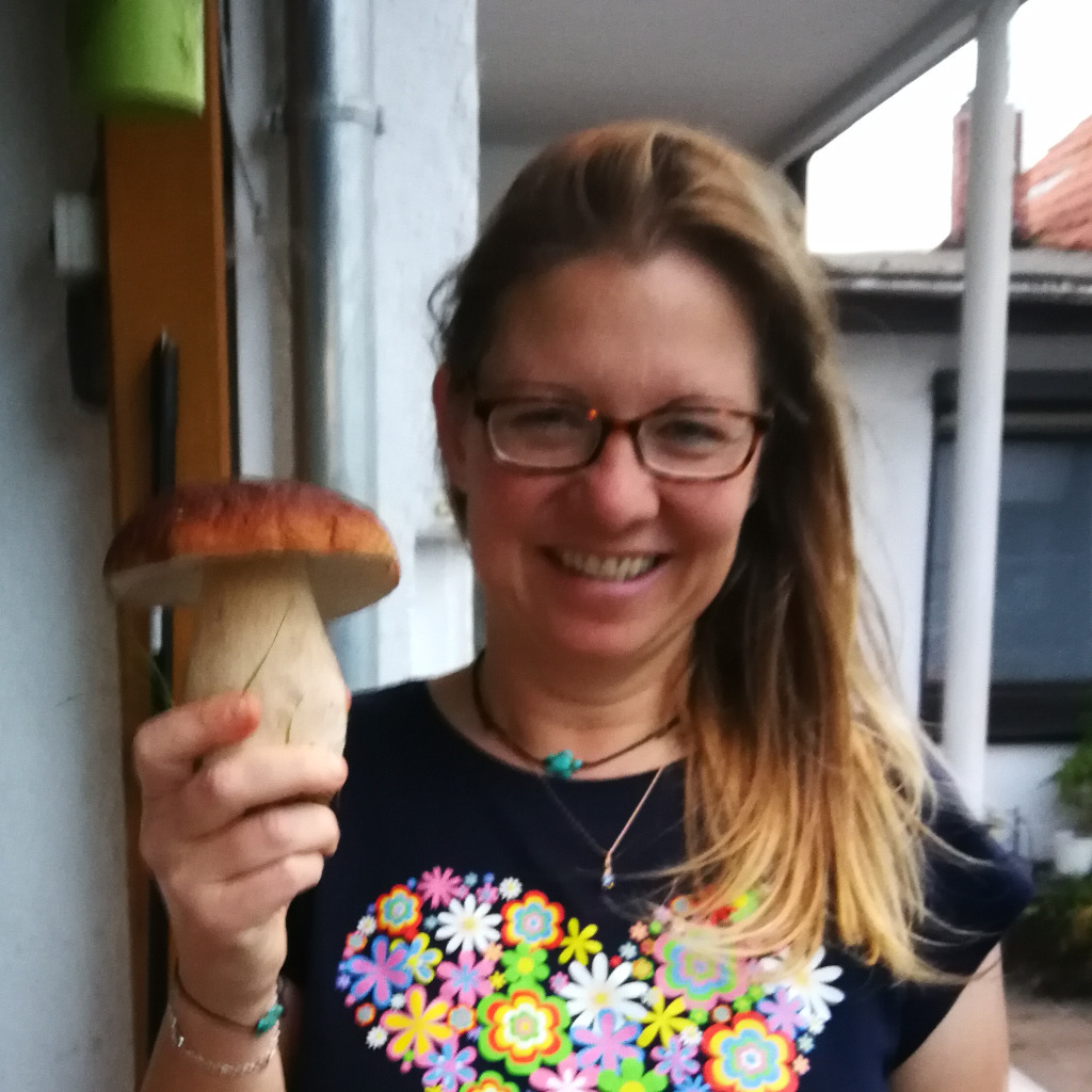 Dr. Nicole Ebner - Regulatory Affairs Manager - Carl Zeiss Meditech AG ...