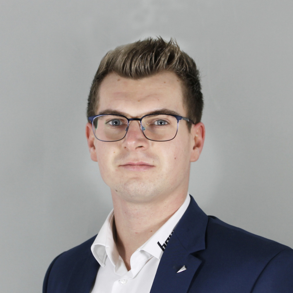 Fabian Becker - Service Assistent - Autohaus Hoyer GmbH | XING
