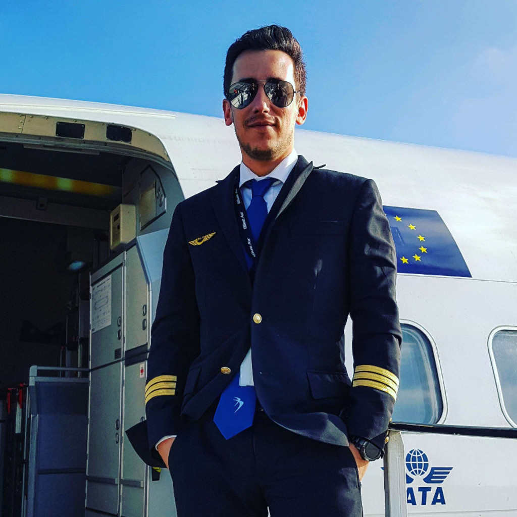 Vitor Vaz - Airline Pilot - BlueAir | XING