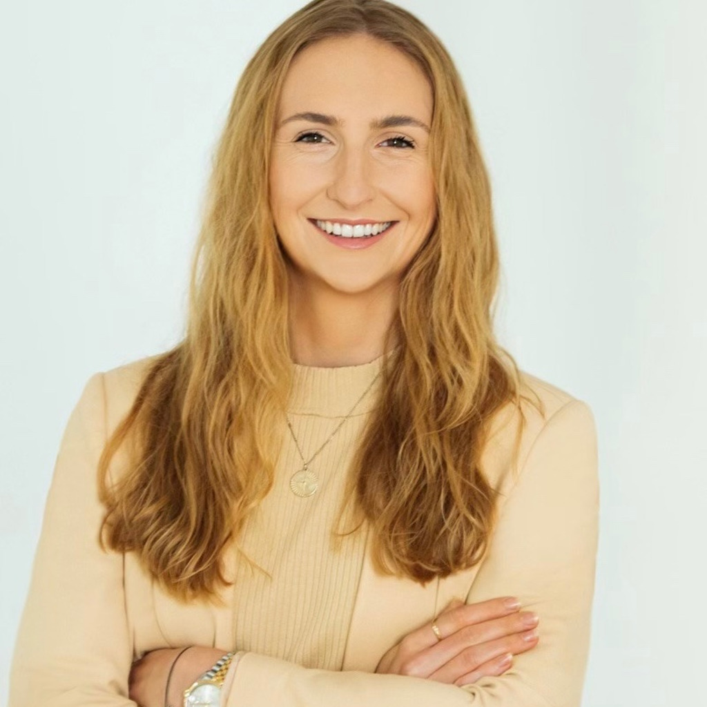 Victoria Engelfried - Corporate Strategy & Project Manager - Messe ...