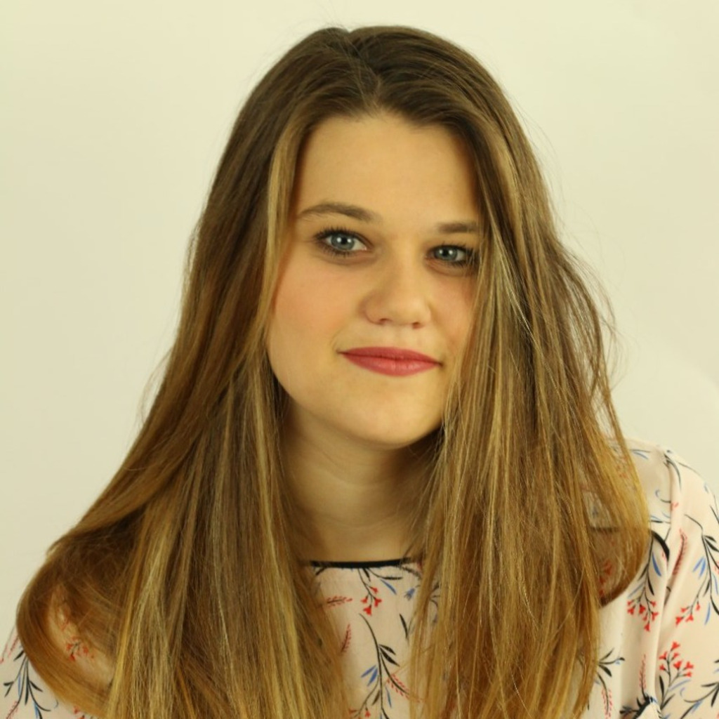 Kira Teepe - Personalsachbearbeiterin - Peter Schneider ...