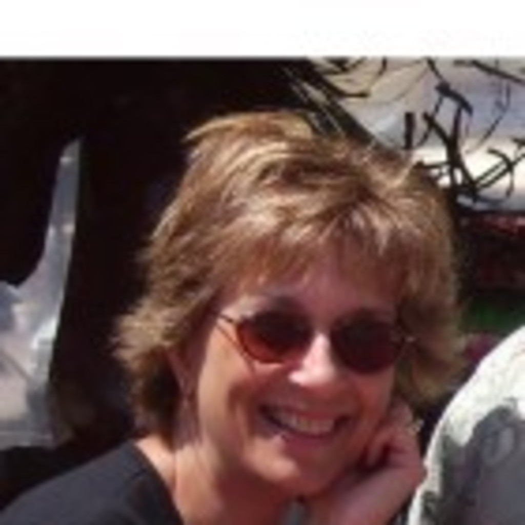 Nancy Dawson's Instagram, Twitter & Facebook on IDCrawl