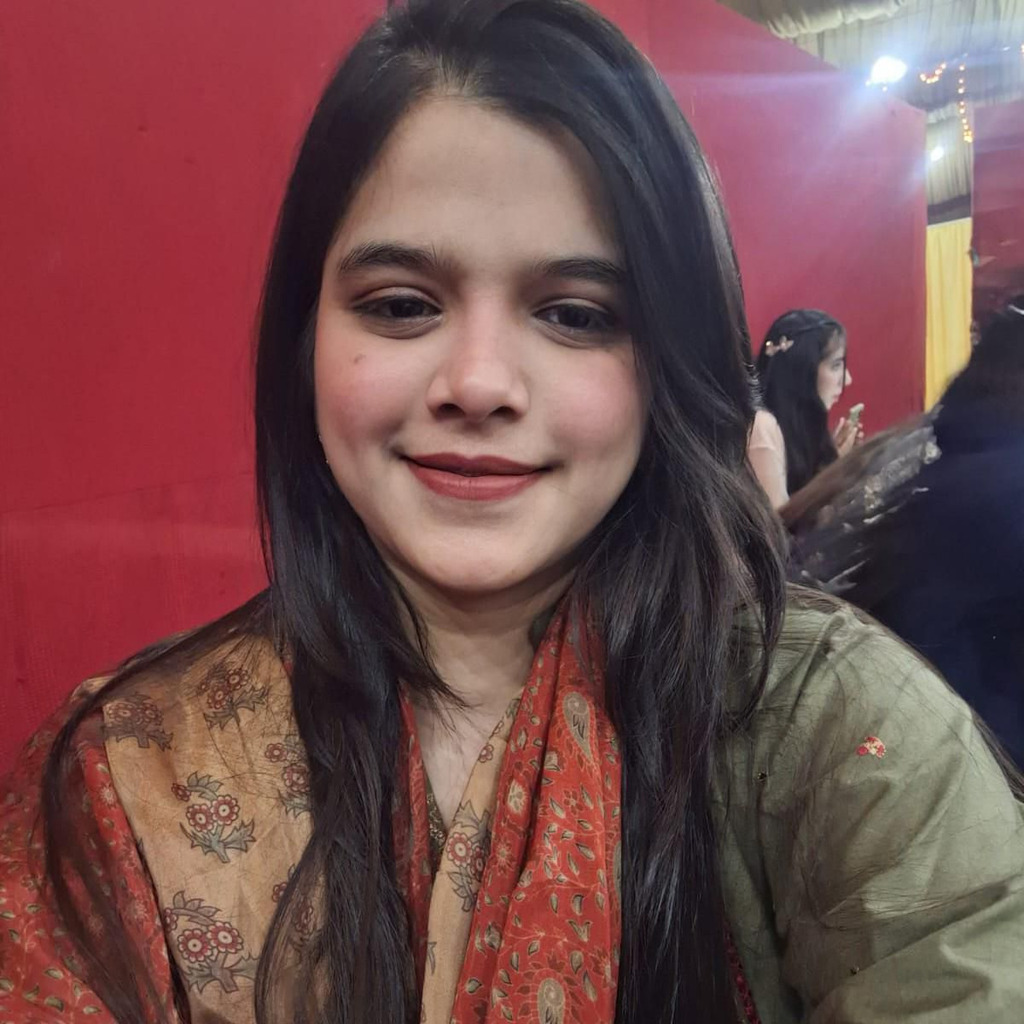 Maria Azam - Freelance Writer - fiverr | XING