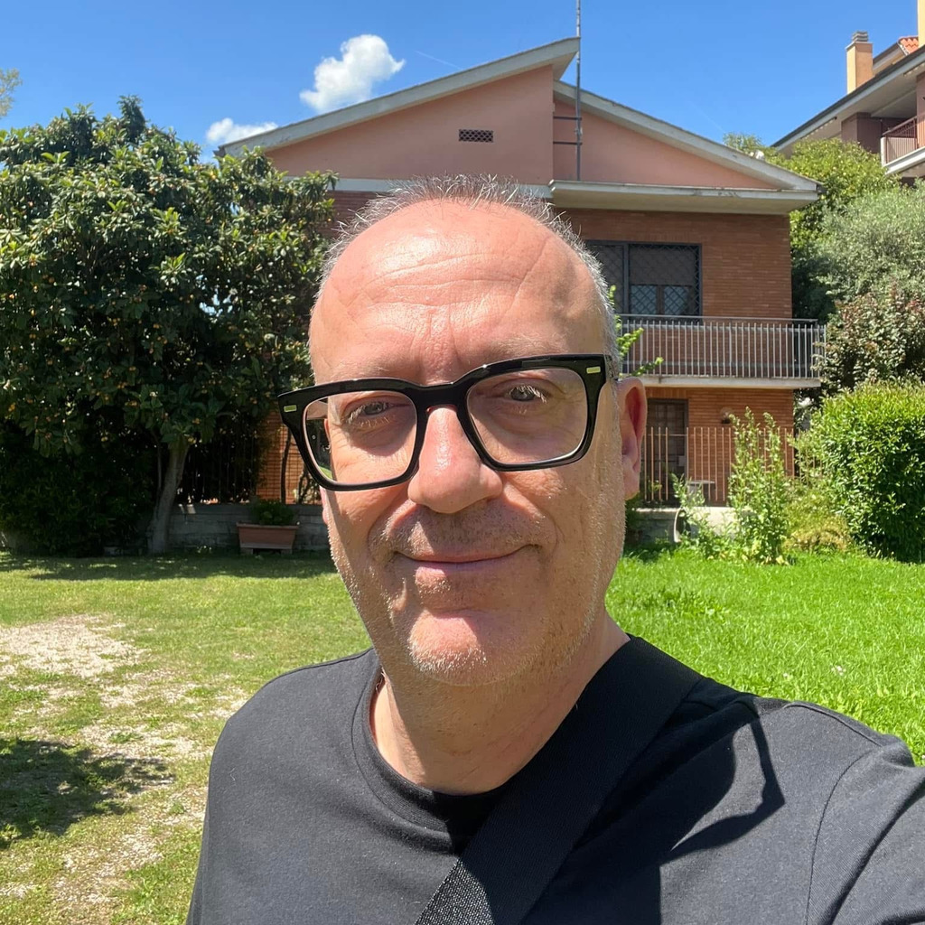 Bill Wilson - Sculptor - SEAT, S.A. | XING