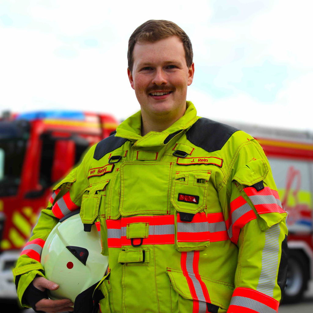 Joshua Rein's Instagram, Twitter & Facebook on IDCrawl