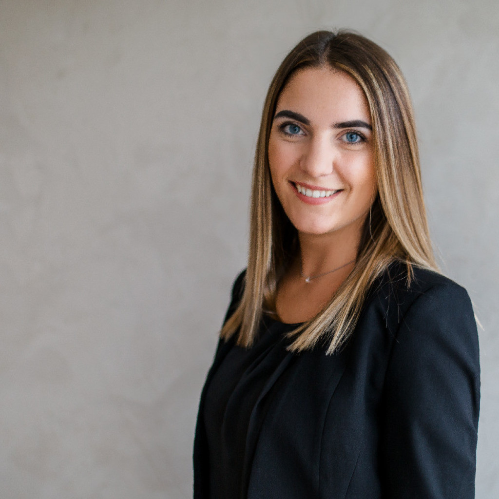 Lisa Schuler - Strategisches Marketing - Rieter Maschinenfabrik AG | XING