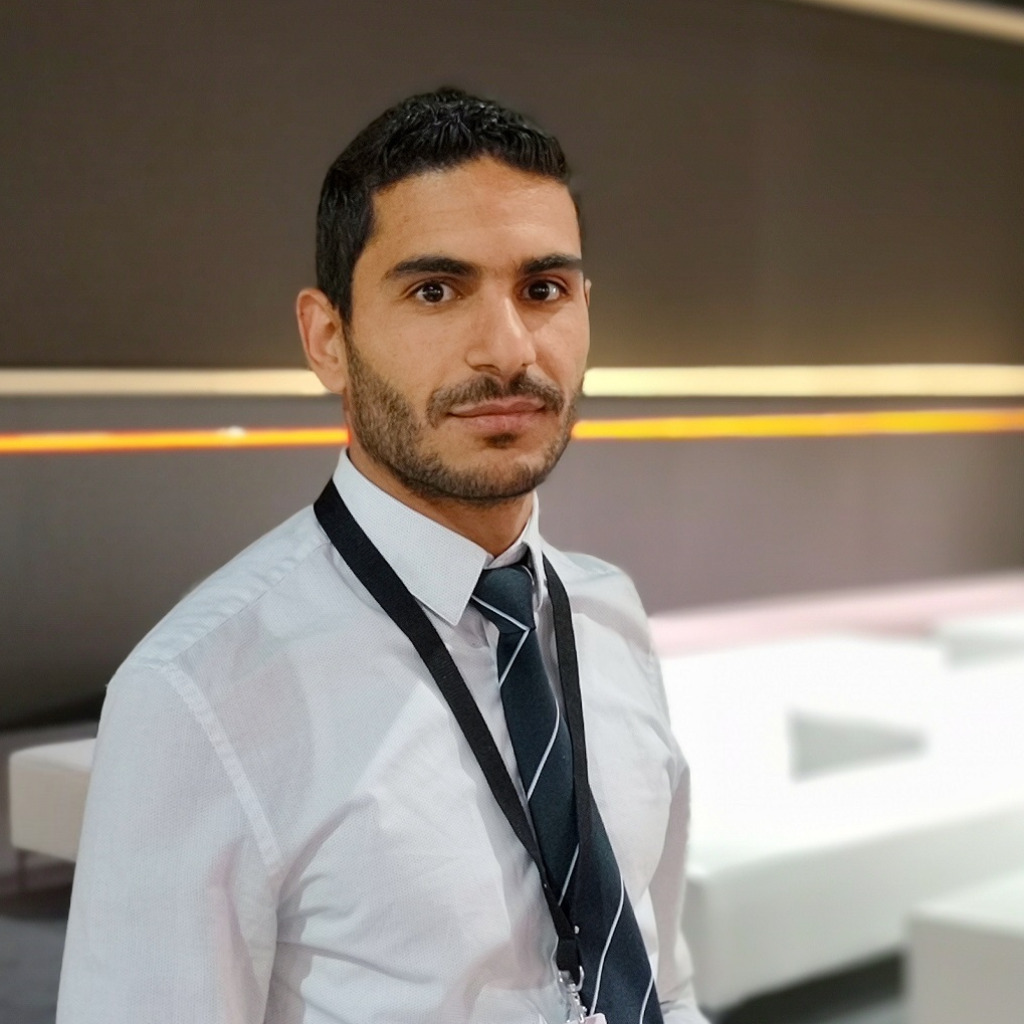 Mohamad Alzein - Support Professional - OnSite - C&A Services GmbH & Co ...