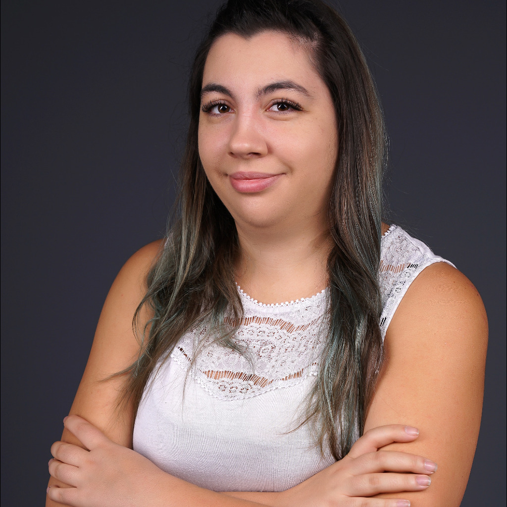 Amber Bear - Gesundheits- und Krankenpflegerin - PHV - Der Dialysepartner Patienten ...