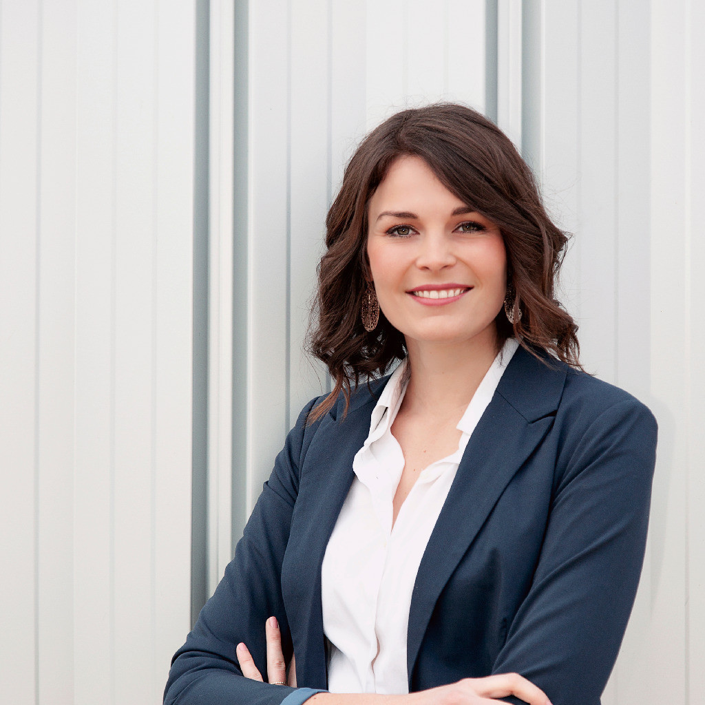 Lisa Schäfer - Geschäftsführerin - Hellstern GmbH | XING