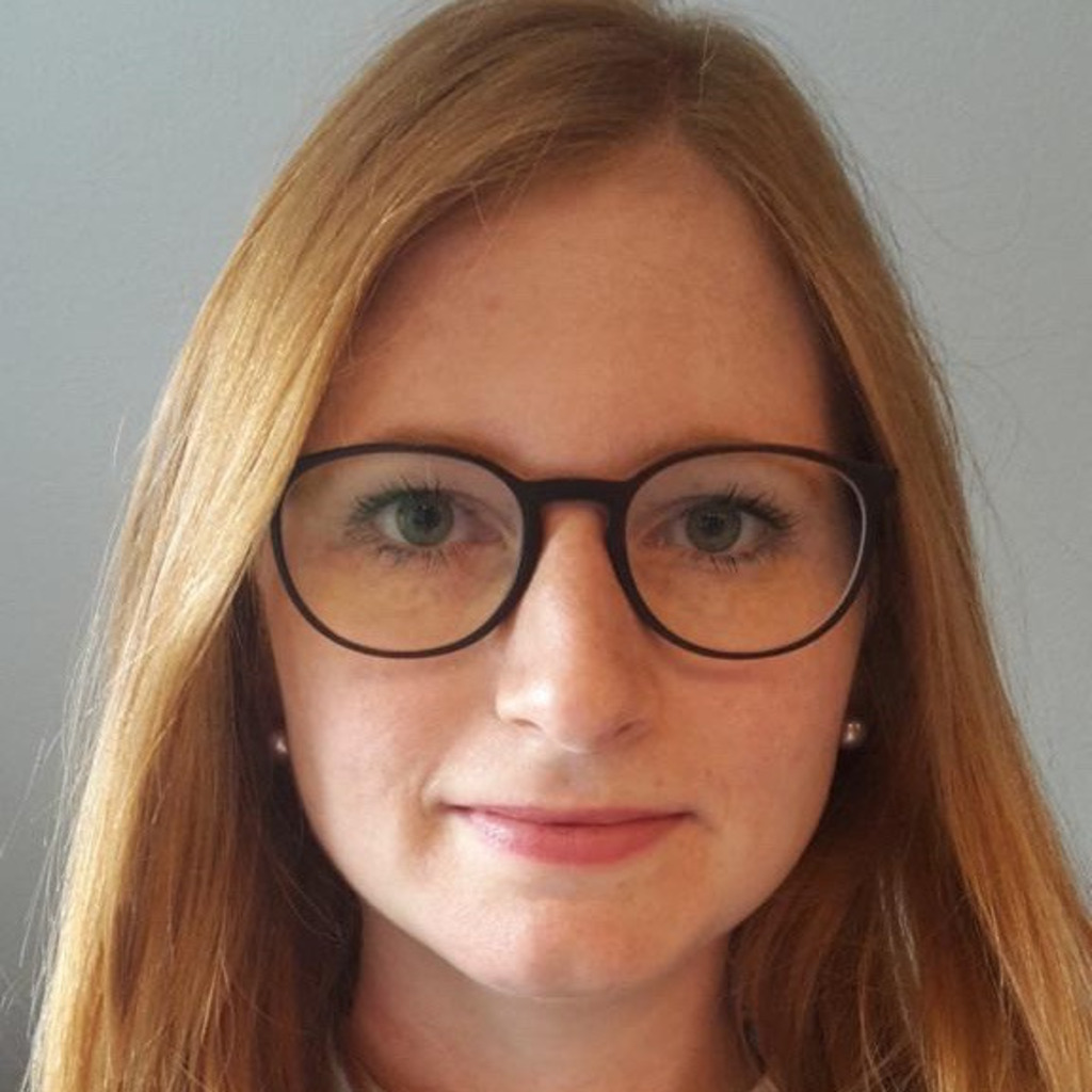 Julia Zinner - M.A. Architektin - AMR-Wohnbau GmbH | XING