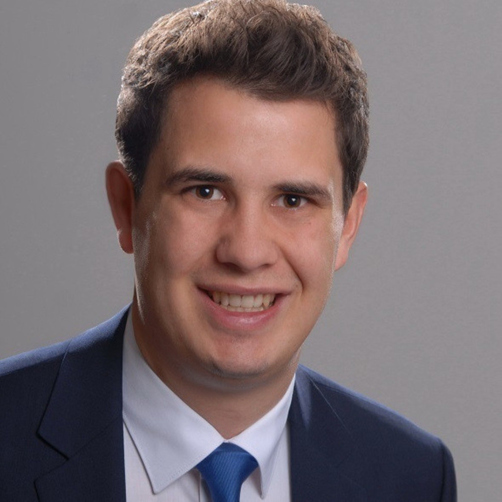 Alexander Breher - Business Management - Julius-Maximilians-Universität ...